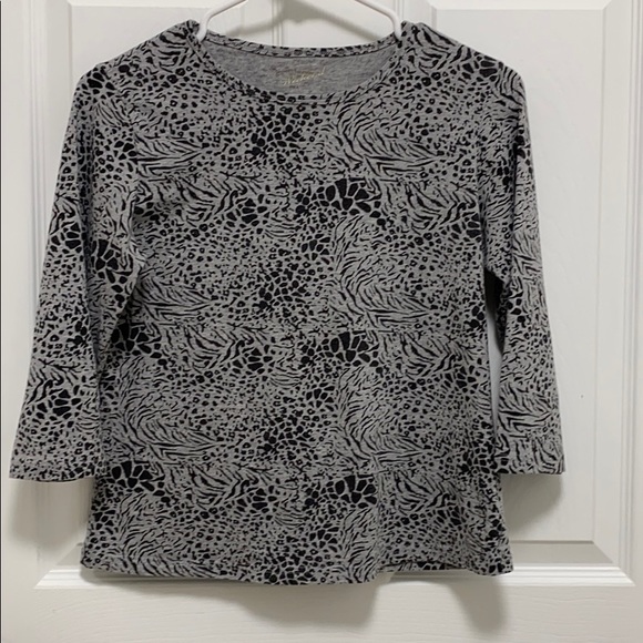 Allyson Whitmore | Tops | Allyson Whitmore Petite Top Size Pm | Poshmark